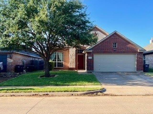 1228 Brownford Dr, Fort Worth, TX 76028