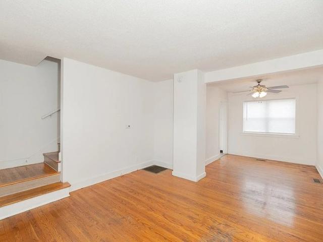 1228 E Belmont St, Springfield, MO 65804