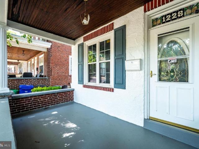 1228 Linden Street