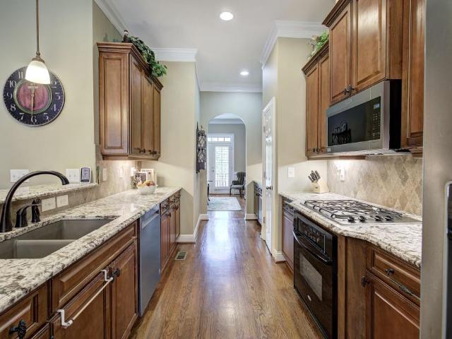 1228 Parkside Village Dr, Marietta, GA 30060 | MLS #7759 | Compass
