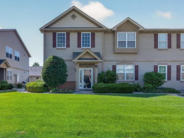 1228 Primrose Ln, Schererville, IN 46375