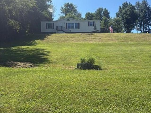 1228 Spring Valley Rd, Marion, VA 24354
