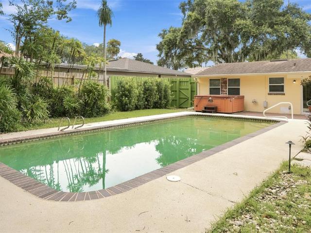 1228 Spring Lake Dr, Orlando, FL 32804 | MLS #O6424