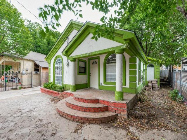 1228 Valley Street
