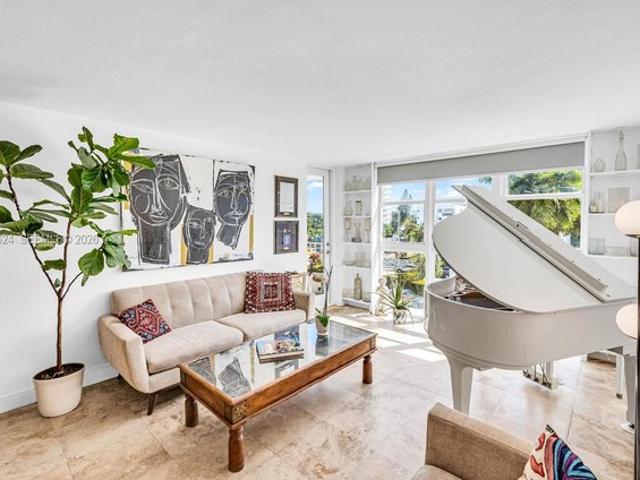 1228 West Ave Apt 209, Miami Beach, FL 33139