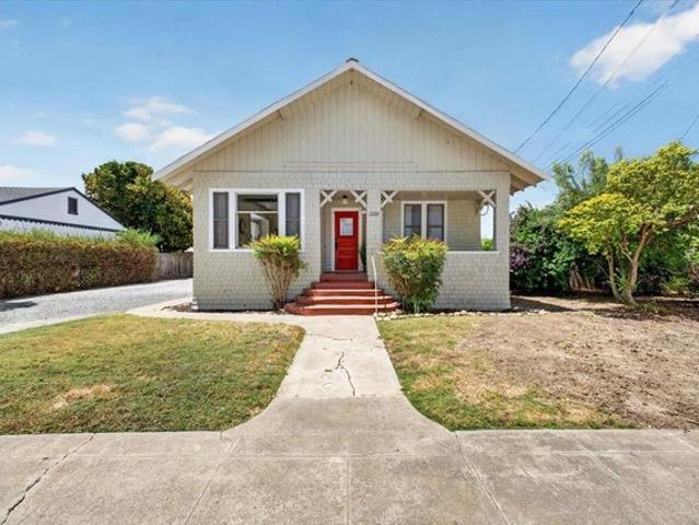 1228 West St, Hollister, CA 95023