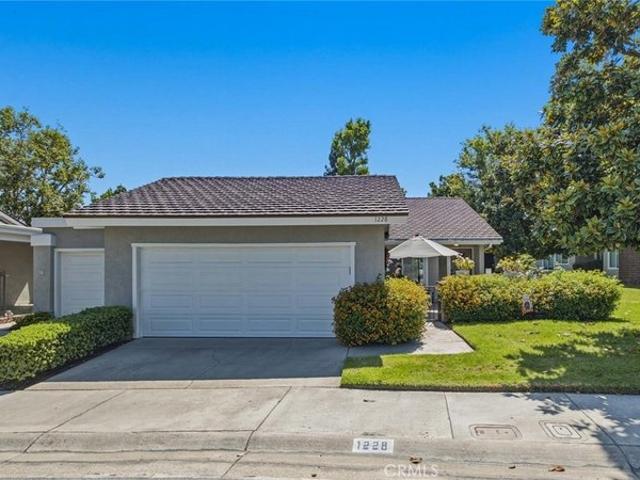 1228 Woodside Dr, Placentia, CA 92870
