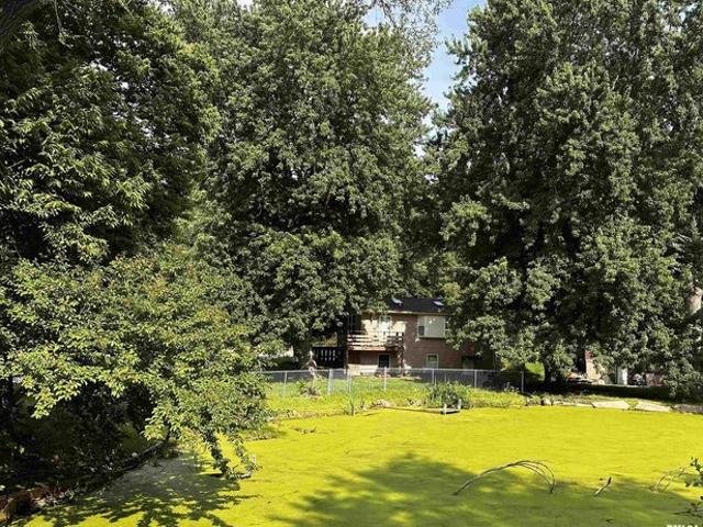 12291 Sunset Dr, Manito, IL 61546