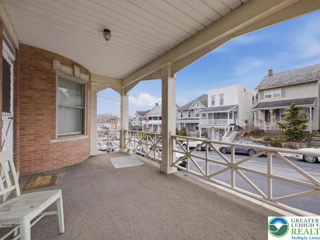 1229 Main Street
