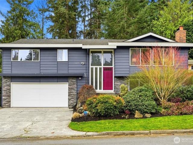 1229 NW 201st St, Shoreline, WA 98177