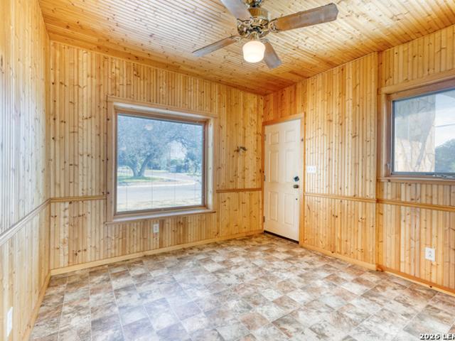 1229 N Park