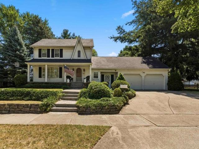 1229 Burlington Dr, Mount Clemens, MI 48043