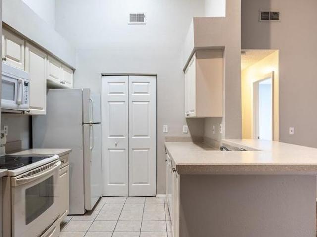 1229 Bermuda Lakes Ln #304, Kissimmee, FL 34741