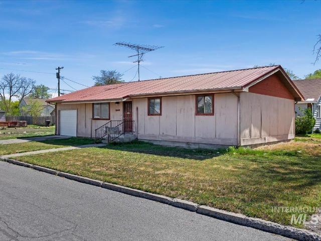 1229 Birch