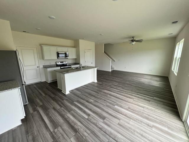 1229 Carriage Wood Circle