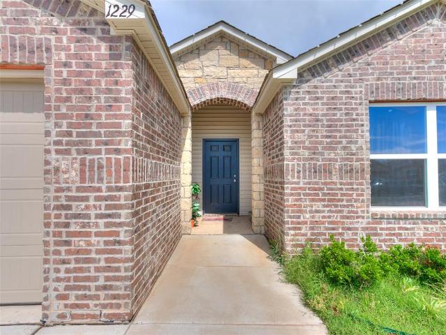 1229 Chuck Wagon Drive