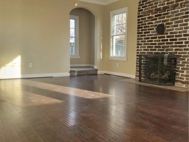 1229 Decatur ST