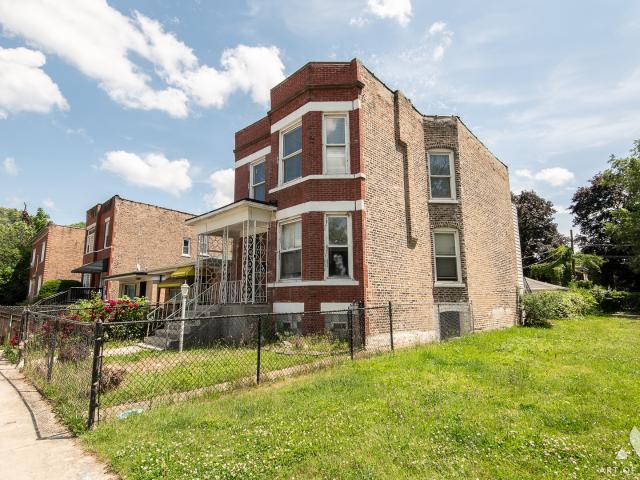 1229 E 71st St, Unit 2, Chicago, IL 60619 | MLS #12648