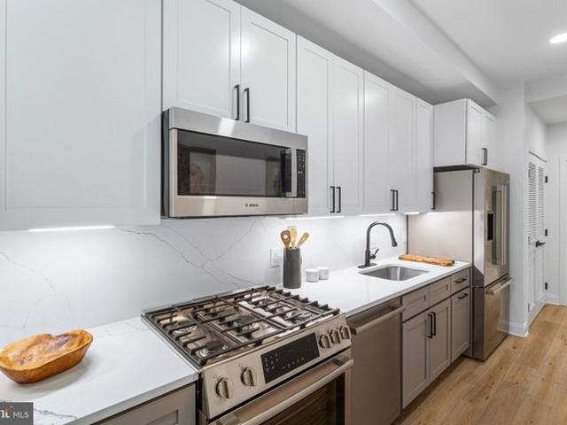 1229 King St Unit 201 1, Alexandria, VA 22314