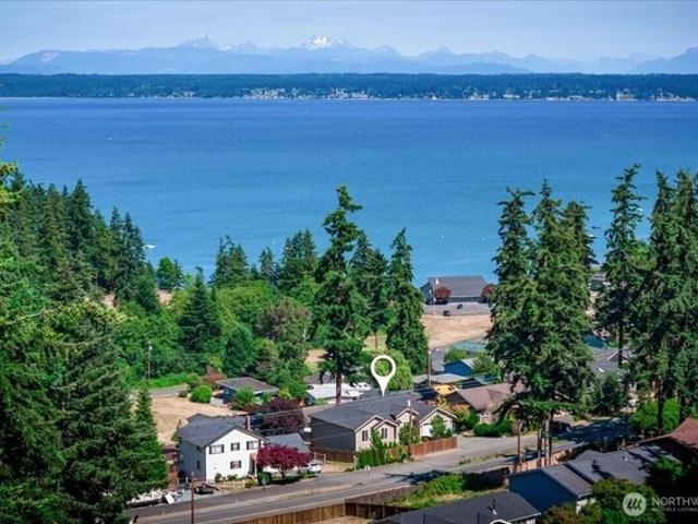 1229 SE Camano Dr, Camano Island, WA 98282