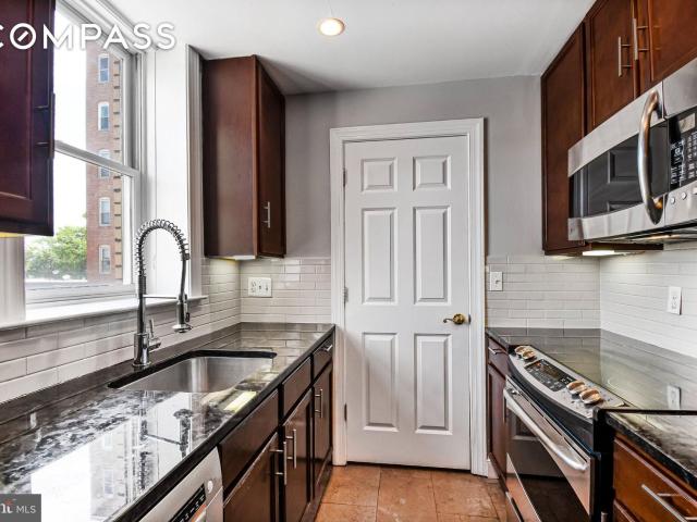 1229 12th St NW 201, Washington, DC