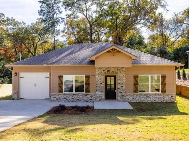 1229 30th St, Phenix City, AL 36867