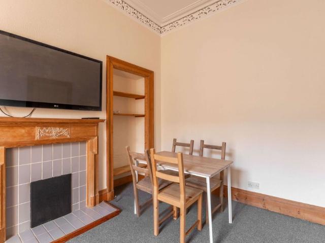 1229L Oxford Street, Edinburgh, EH8 9PJ