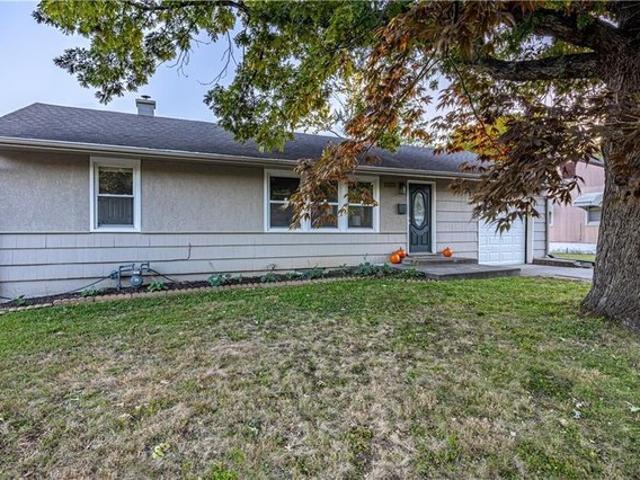 12203 E 47th St S, Independence, MO 64055