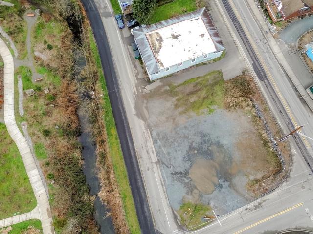 12203 N Lakeshore Drive