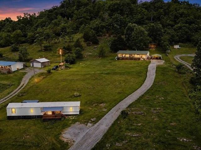12207 Reedy Creek Rd, Bristol, VA 24202