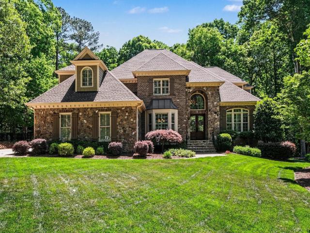 12204 The Gates Drive
