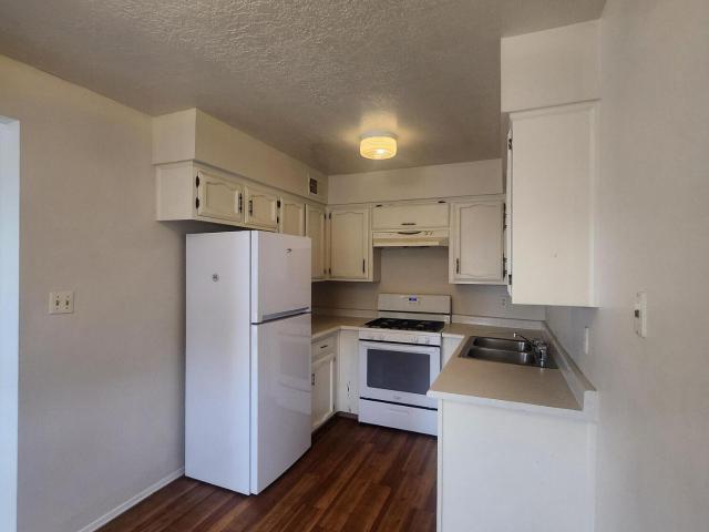12205 Eric Court NE C