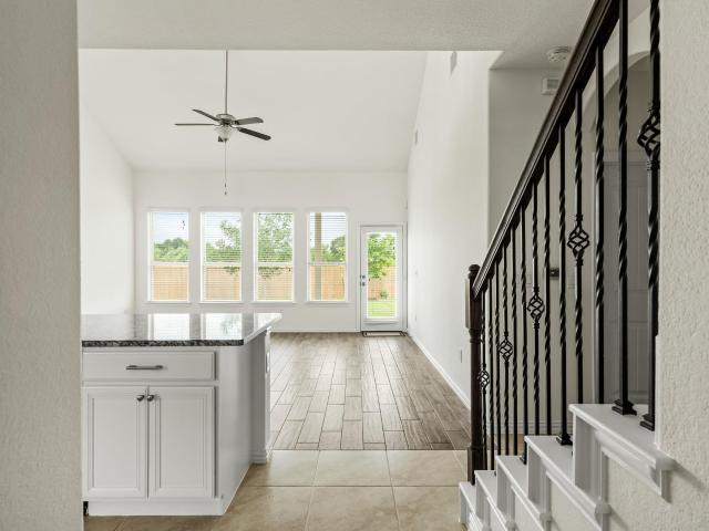 12206 Toluca Dr
