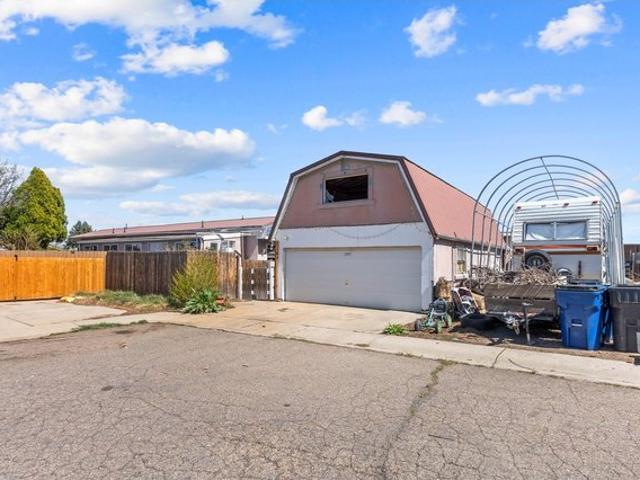 1220 Mackay Ct, Dacono, CO 80514