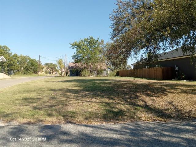 1220 Maple Street
