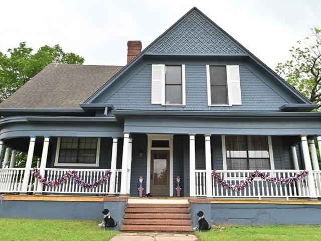 1220 N 18th St, Waco, TX 76707