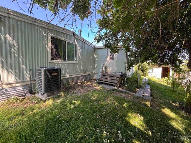 1220 N 4th #15