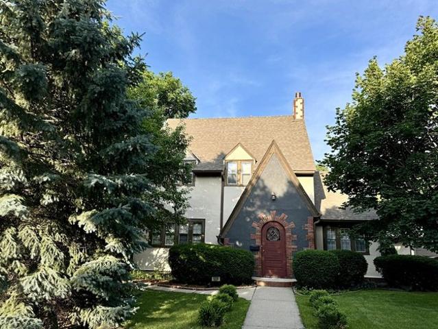 1220 N Lincoln St, Aberdeen, SD 57401