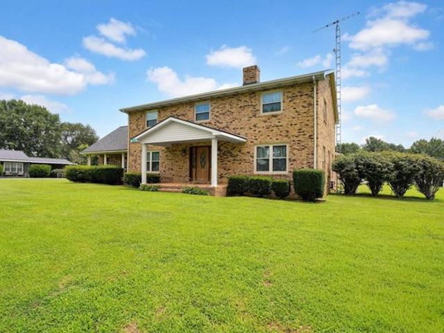 1220 N Monroe St, Sturgis, KY 42459