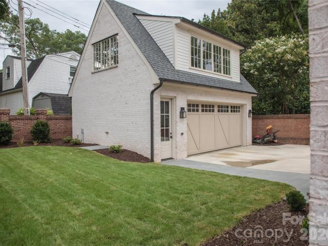 1220 Biltmore Drive