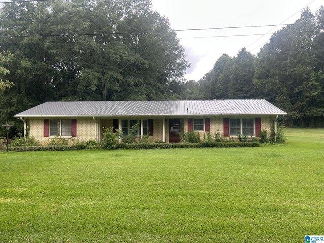 1220 Birchwood Dr, Anniston, AL 36207