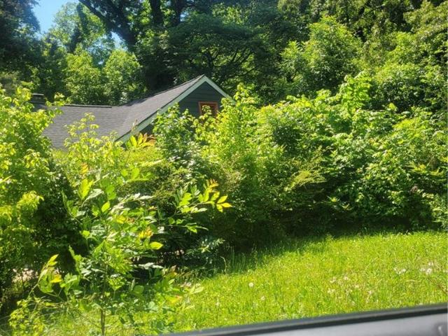 1220 Bolton Road