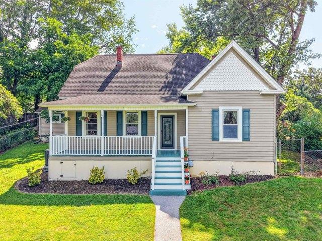 1220 Cambria St, Christiansburg, VA 24073