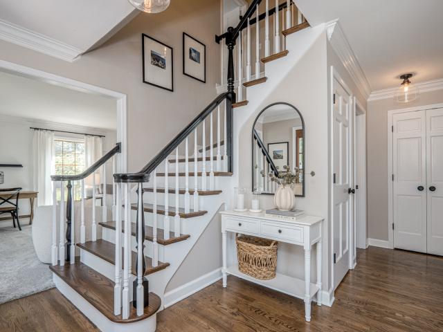 1220 Croydon Court