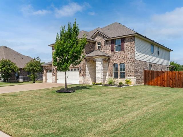 1220 Drummond Circle