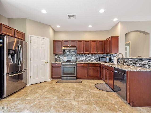 1220 e heather drive