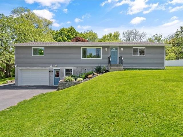 1220 Emery St, Fulton, NY 13069