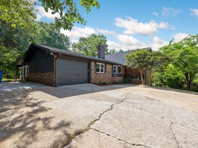 1220 Franklin Dr