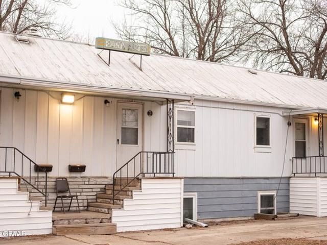 1220 Front St N, Crookston, MN 56716
