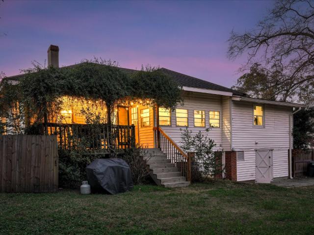 1220 Hickman Road